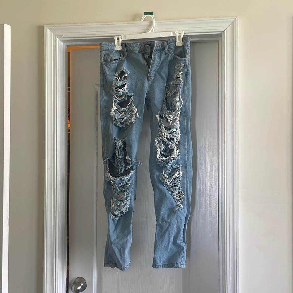 Fashionnova Distressed Hole Jeans - Gem
